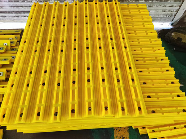 News - Multi-deck high frequency screen super 8-deck (8 layer) stack ...